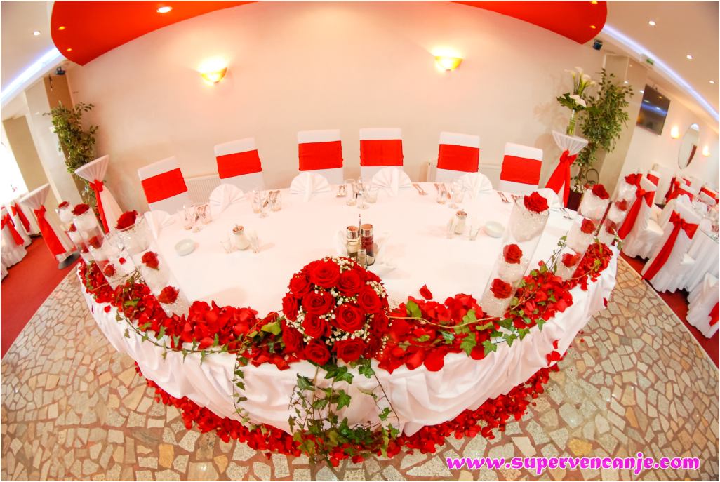 RESTORAN FILMSKI GRAD - SVE ZA VENČANJA I SVADBE