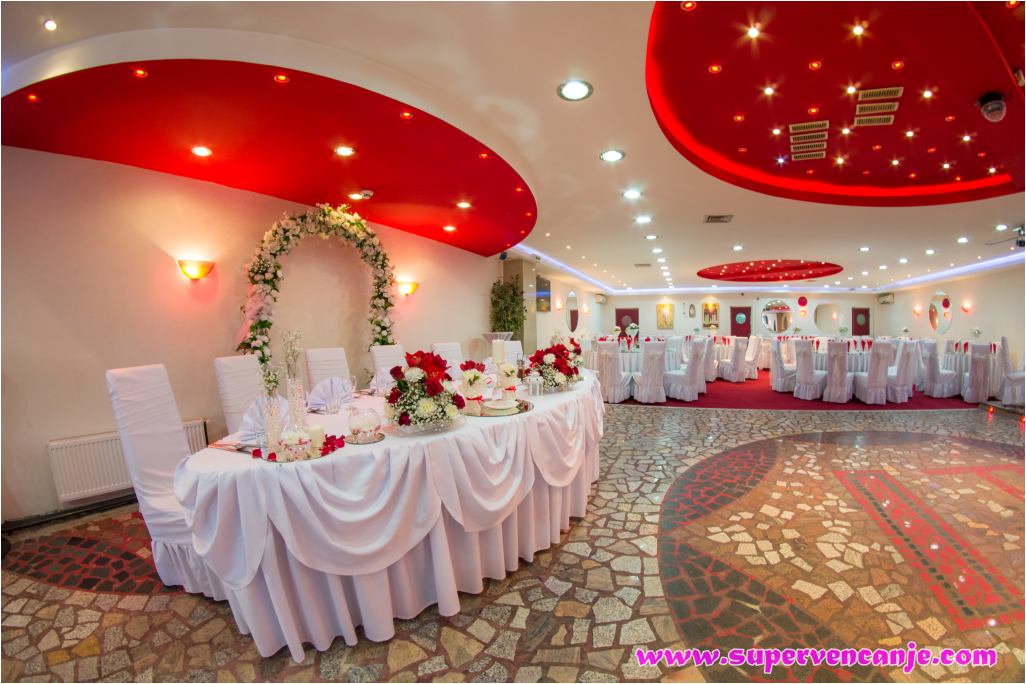 RESTORAN FILMSKI GRAD - SVE ZA VENČANJA I SVADBE