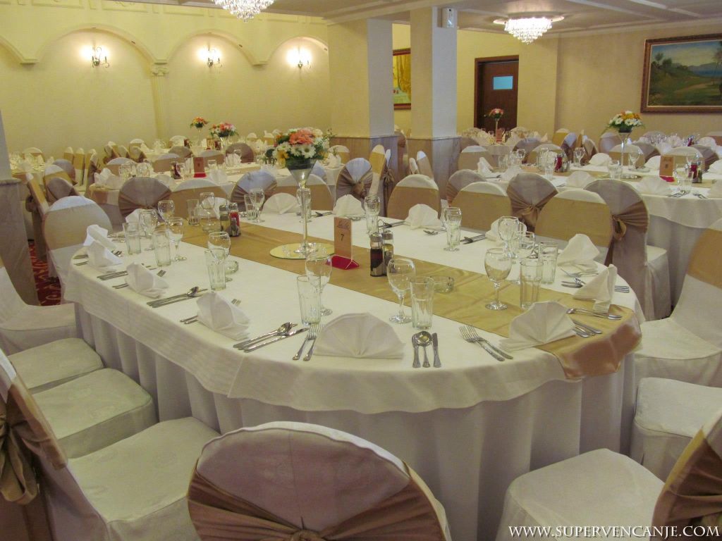 JET SET LUX RESTORAN - SVE ZA VENČANJA I SVADBE