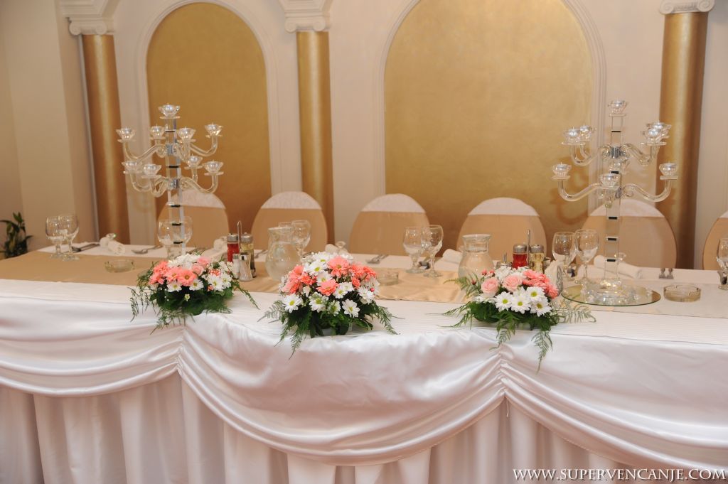 JET SET LUX RESTORAN - SVE ZA VENČANJA I SVADBE